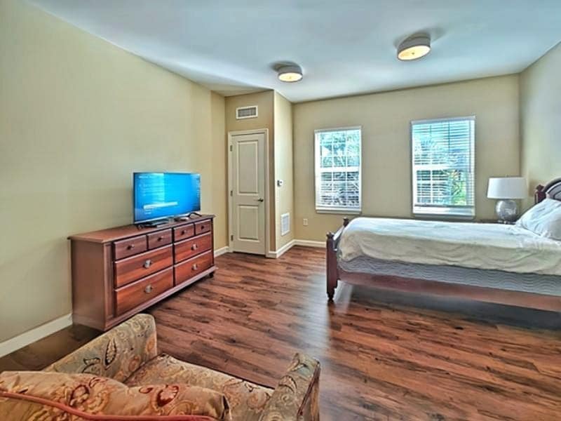 Expert Movers & Relocation Services | REGAL RELOCATIONS